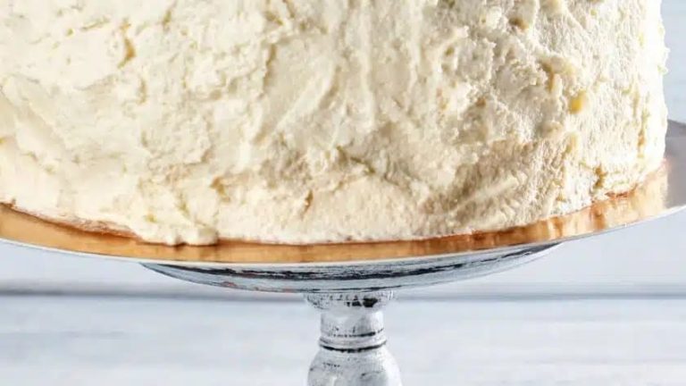 Ina Garten Vanilla Cake With Buttercream Frosting - Ina Garten Cooks